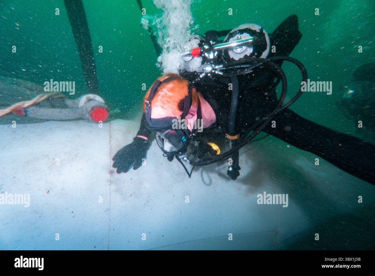 August 11, 2021 - Atlantic Ocean - Navy Diver 3rd Class Aiden Lockard ...