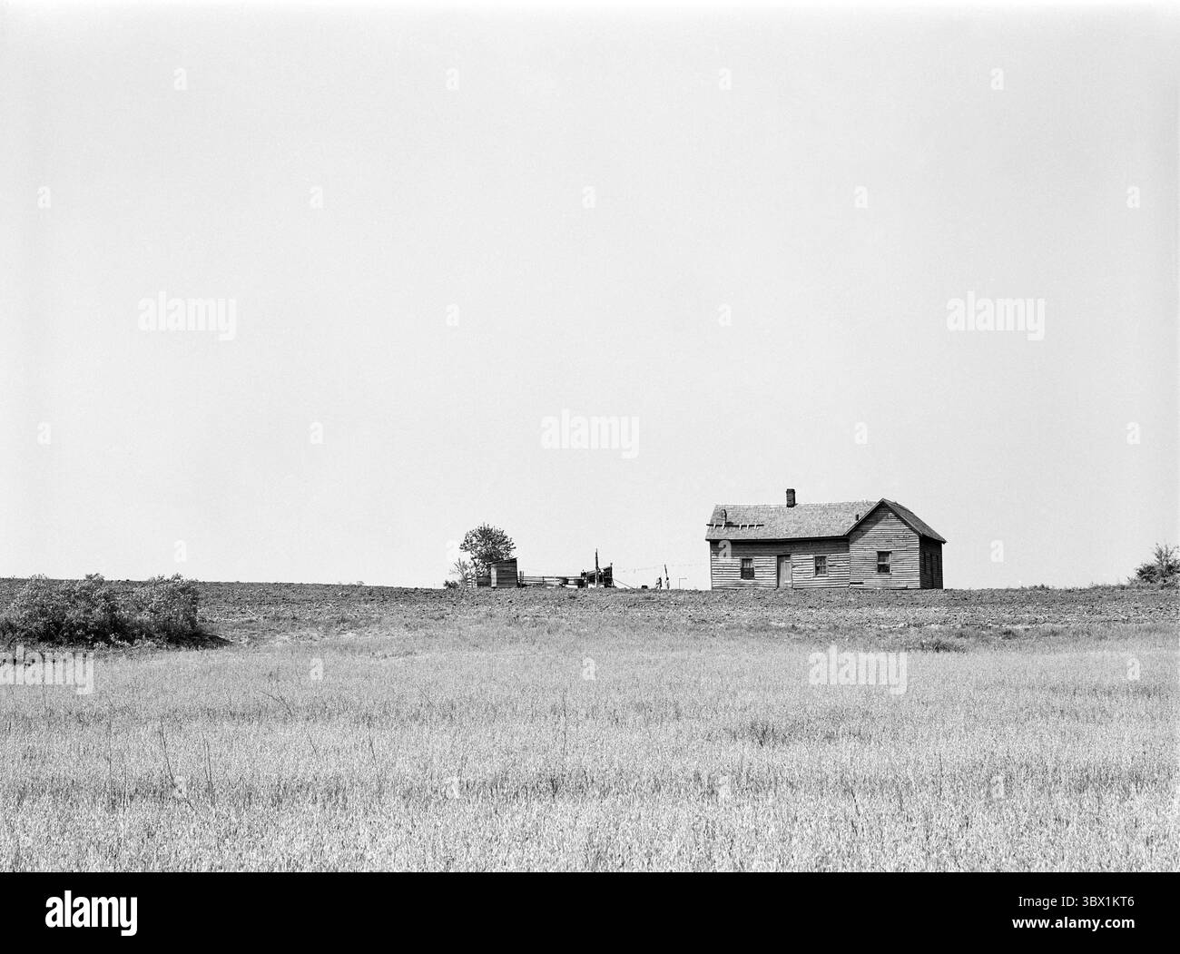 Tenant farm house Black and White Stock Photos & Images - Alamy