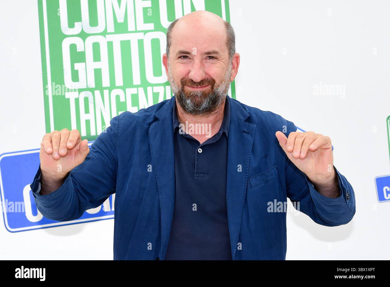 Italian actor Antonio Albanese attends Come un gatto in tangenziale 2 ...