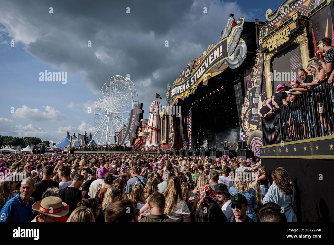 LICHTENVOORDE - Racoon on the first day of festival Zwarte Cross. The ...