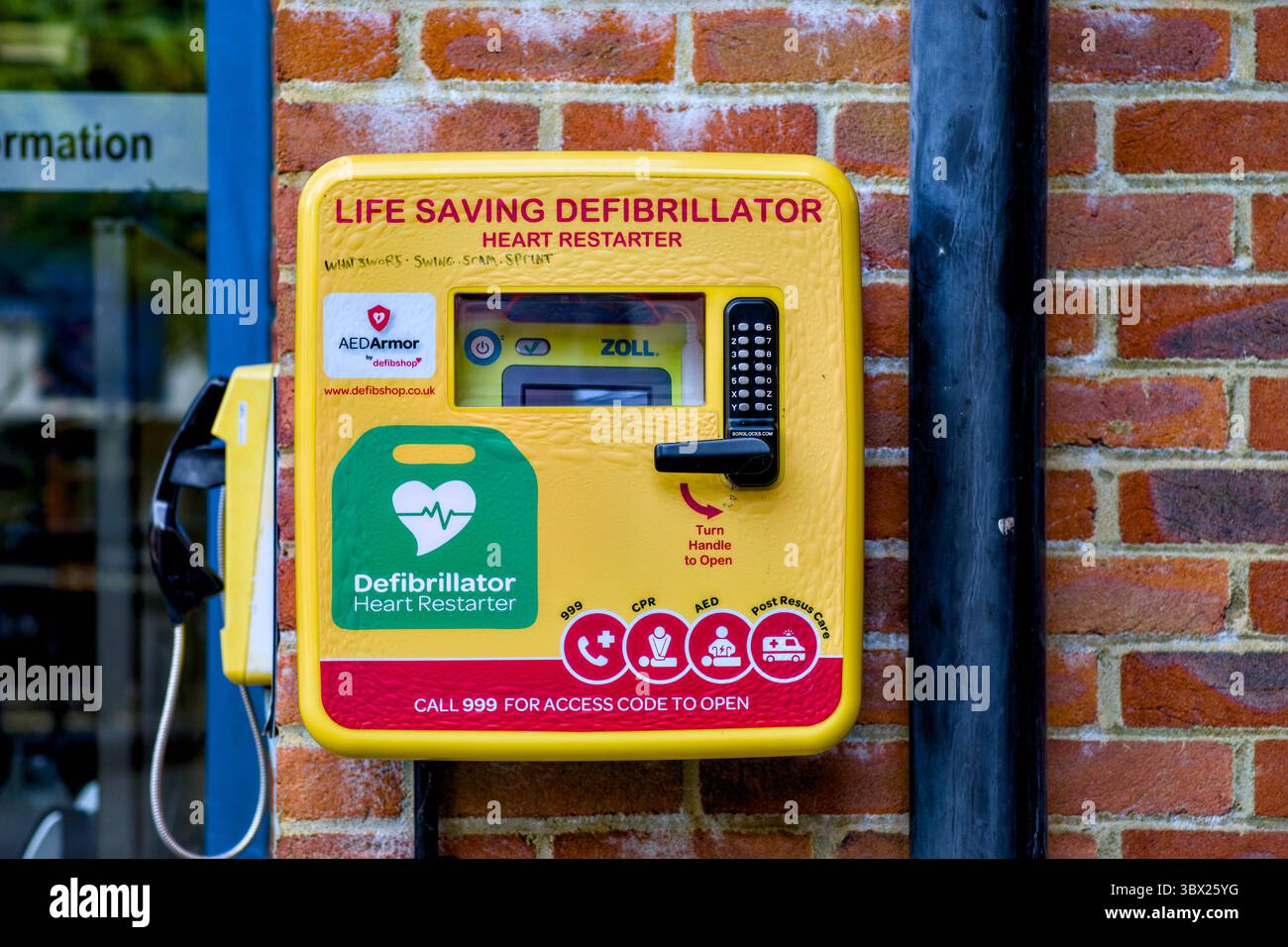 Life Saving Defibrillator Box Outside Civic Centre, St.Albans ...