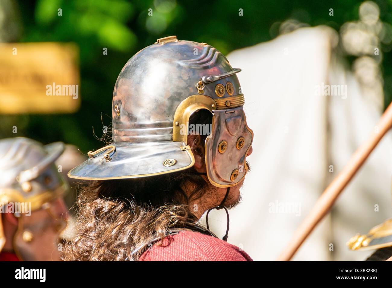 Roman empire man wearing hi-res stock photography and images - Alamy