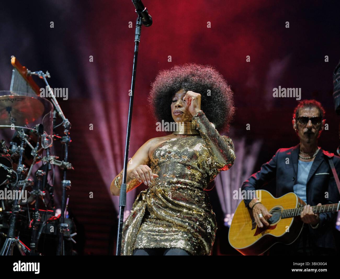 Music Concert - SIMPLE MINDS - SUMMER LIVE 2025 Sarah Brown during ...