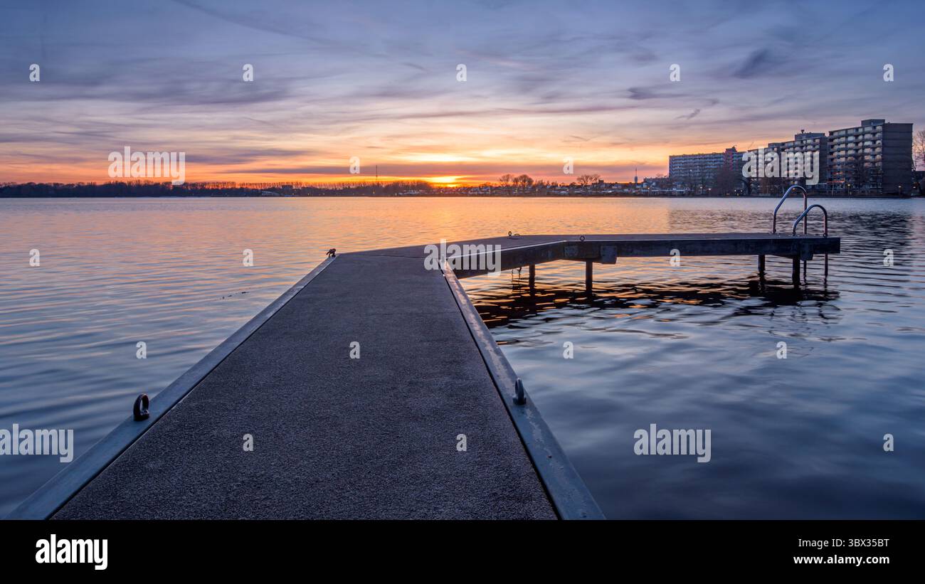 Sunset over lake beautiful view hi-res stock photography and images - Alamy