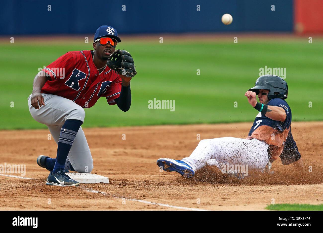 Kansas city monarchs hi-res stock photography and images - Alamy