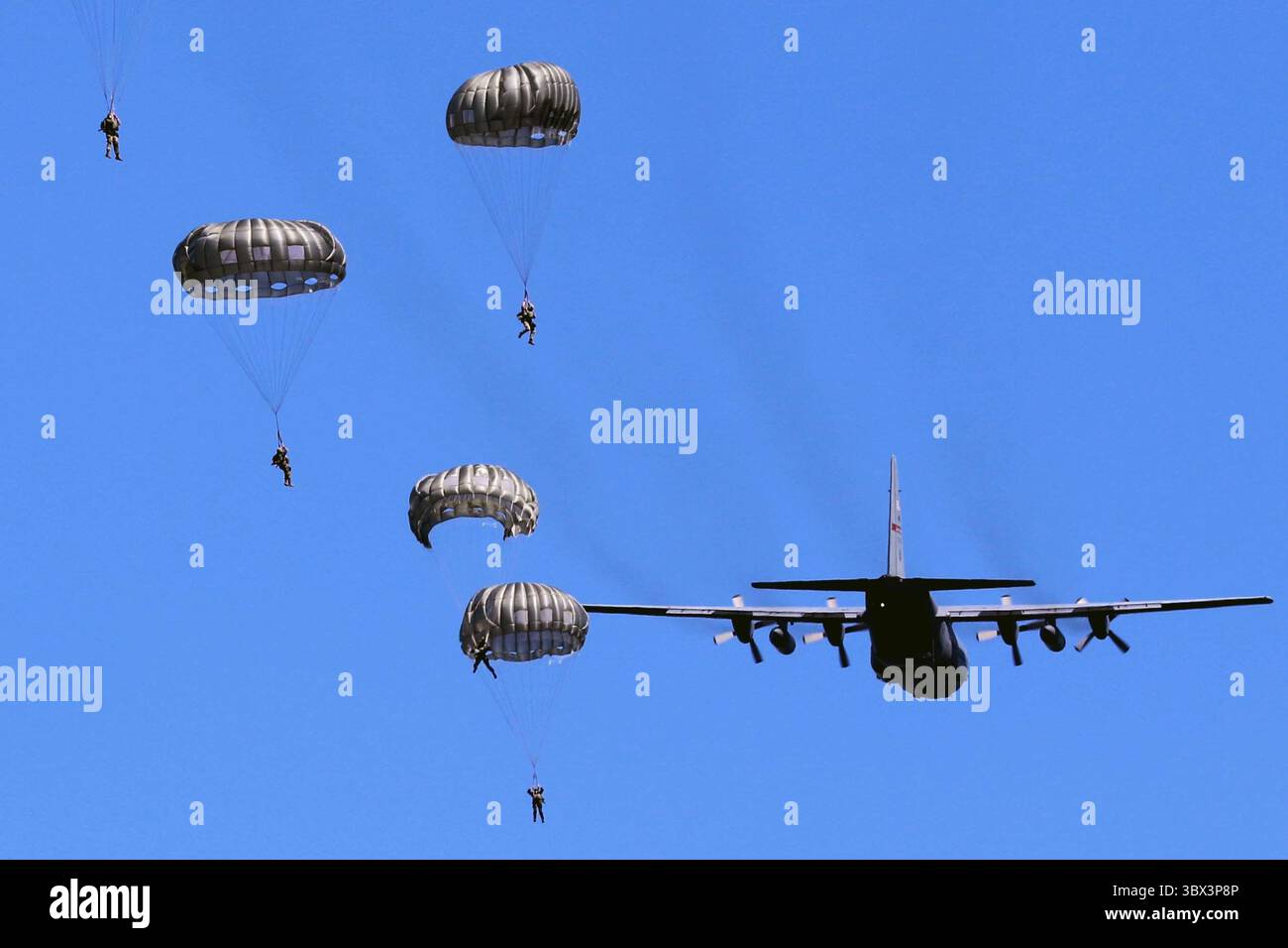 August 13, 2021 - Grayling, Michigan, USA - Soldiers with the 294th ...