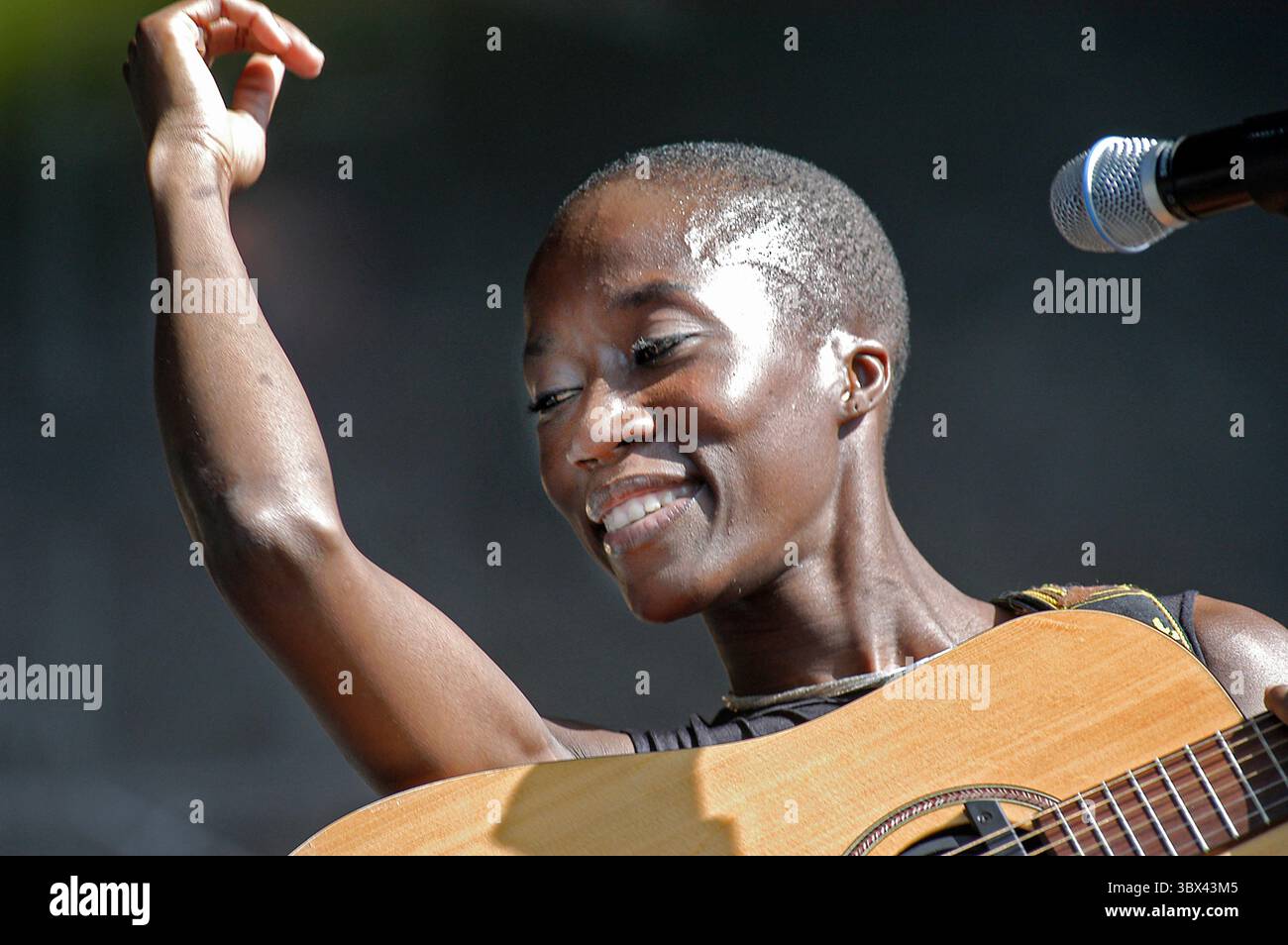 Rokia traoré hi-res stock photography and images - Alamy