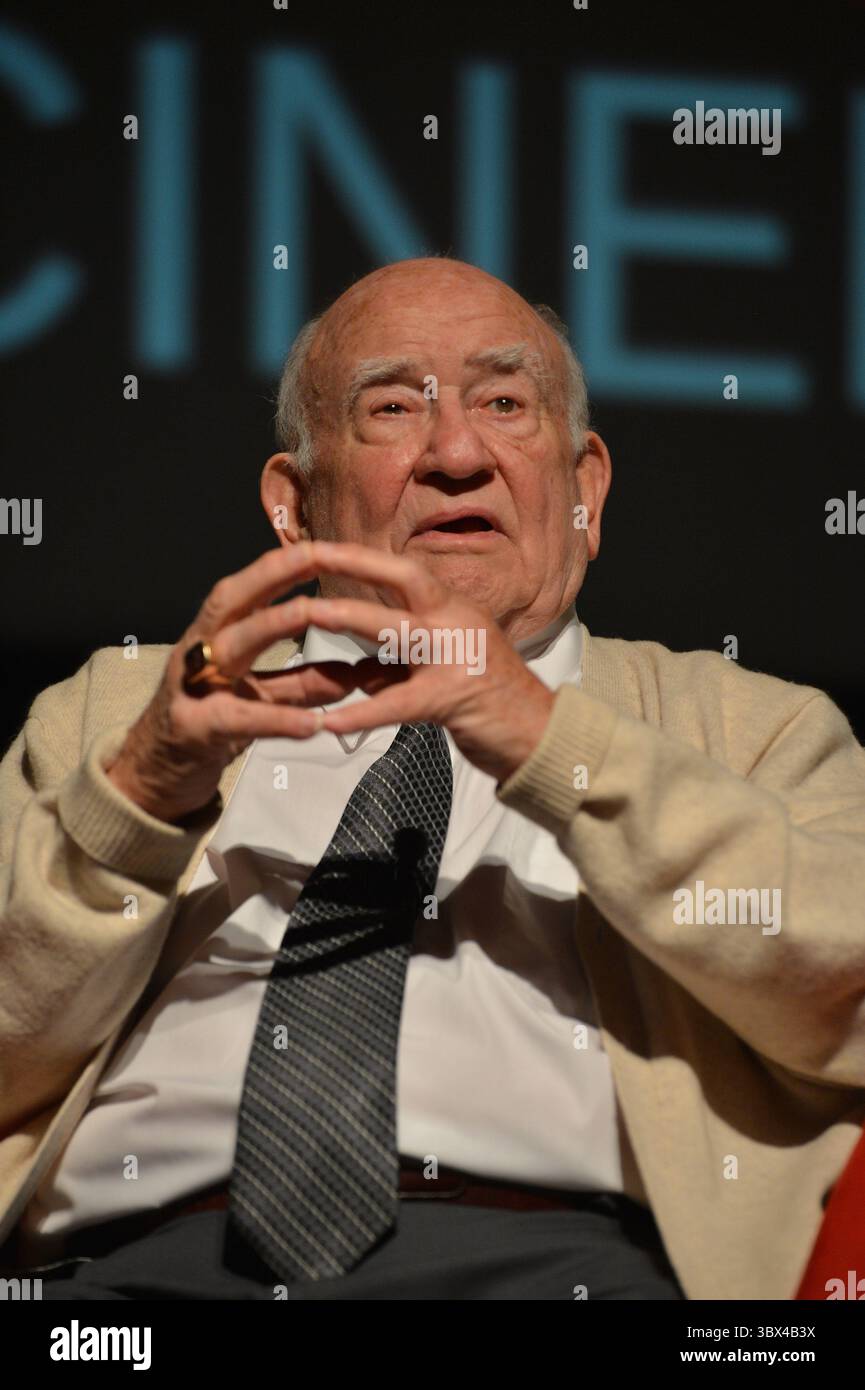 FORT LAUDERDALE, FL - OCTOBER 23: Actor Ed Asner is presented with the ...