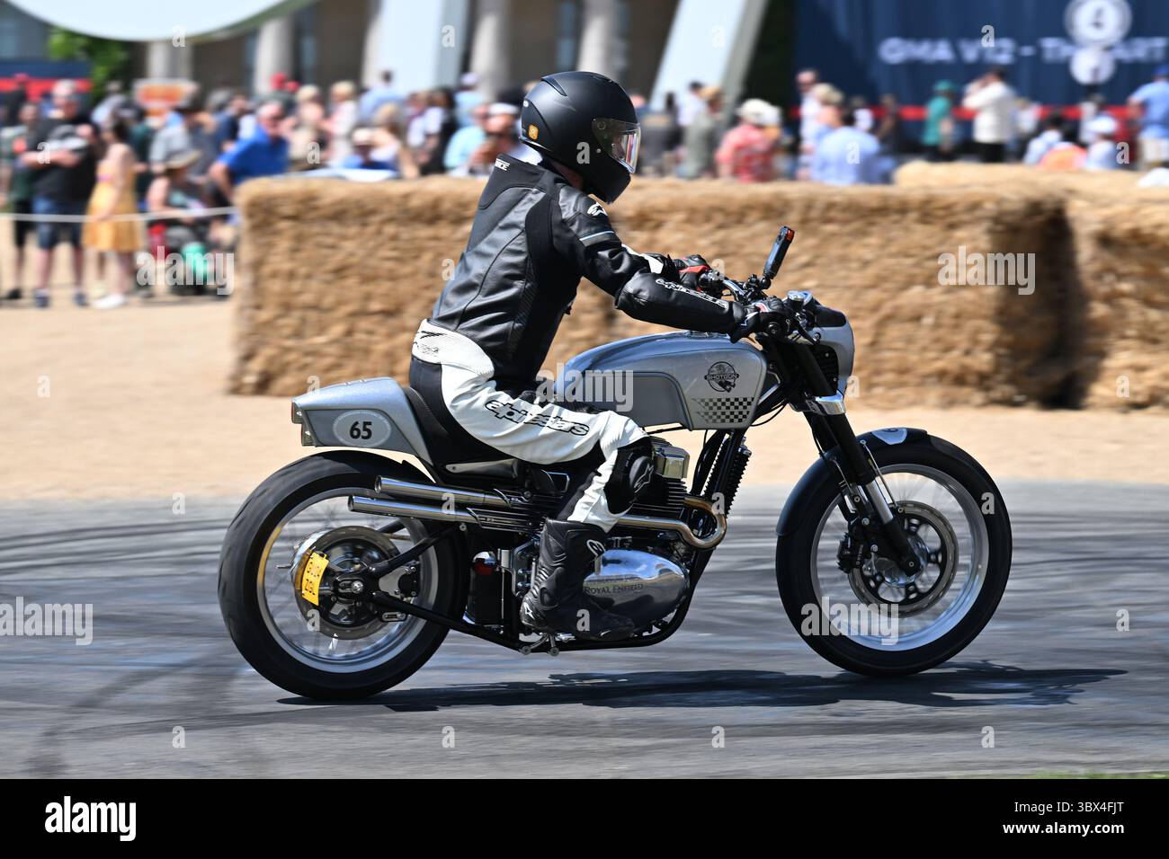 Royal Enfield Shotgun 650, Sawn Off Shotgun, Medazza Custom Motorcycles ...