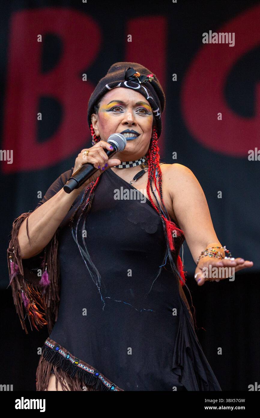 September 3, 2021, Milwaukee, Wisconsin, U.S: ANNABELLA LWIN of Annabella's Bow Wow Wow during ...
