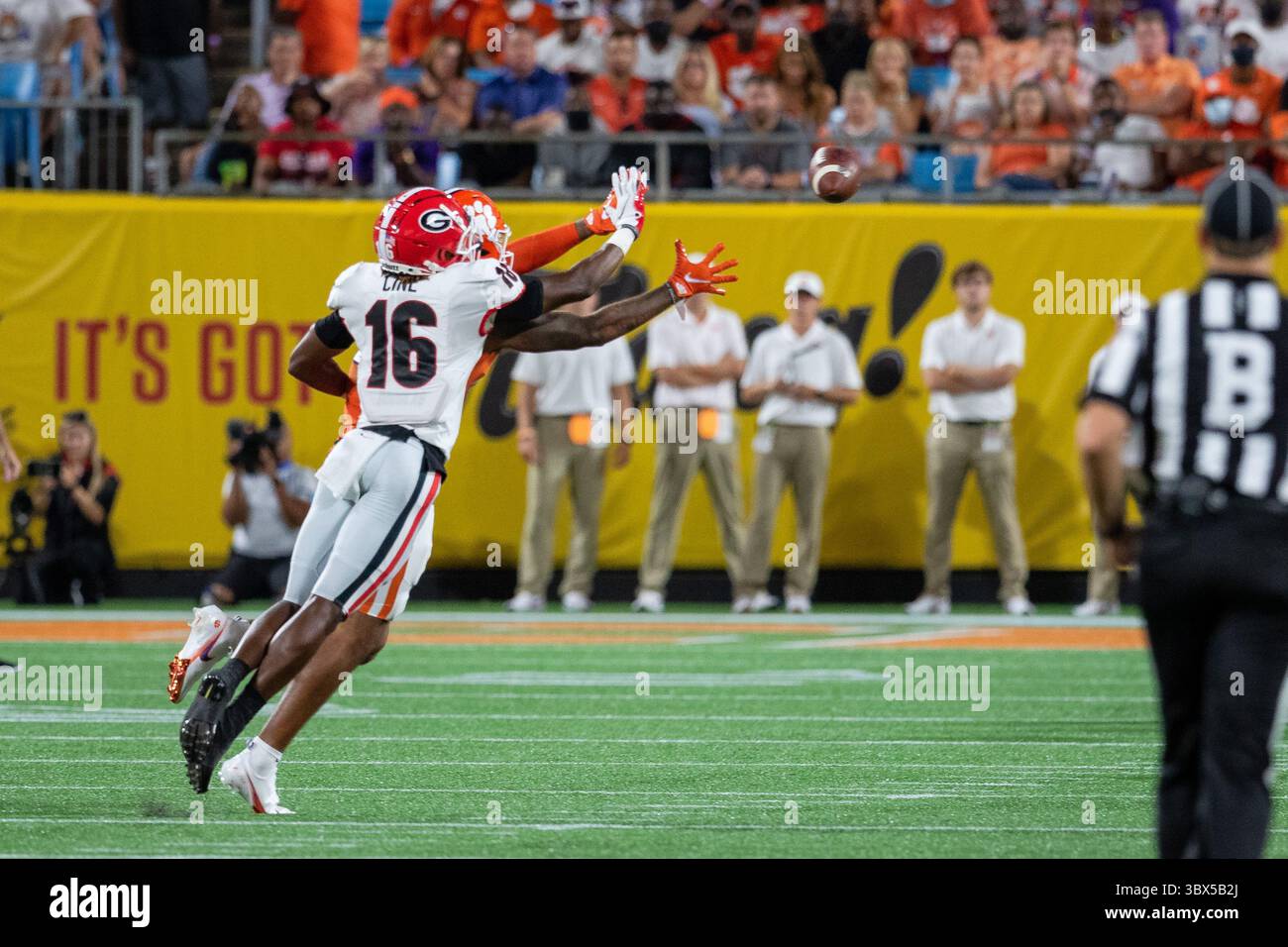 September 4, 2021: Georgia Bulldogs defensive back Lewis Cine (16 ...
