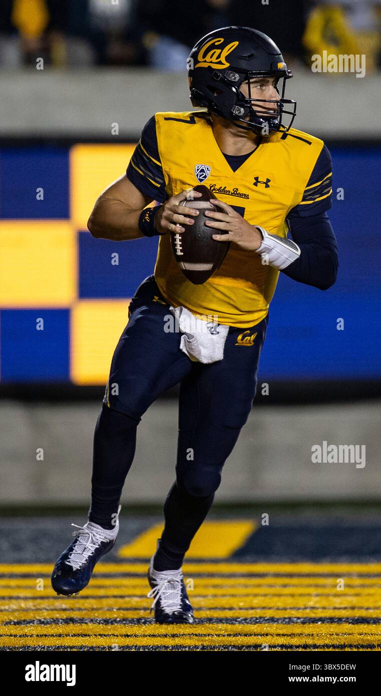 September 04 2021 Berkeley, CA USA California quarterback Chase Garbers ...