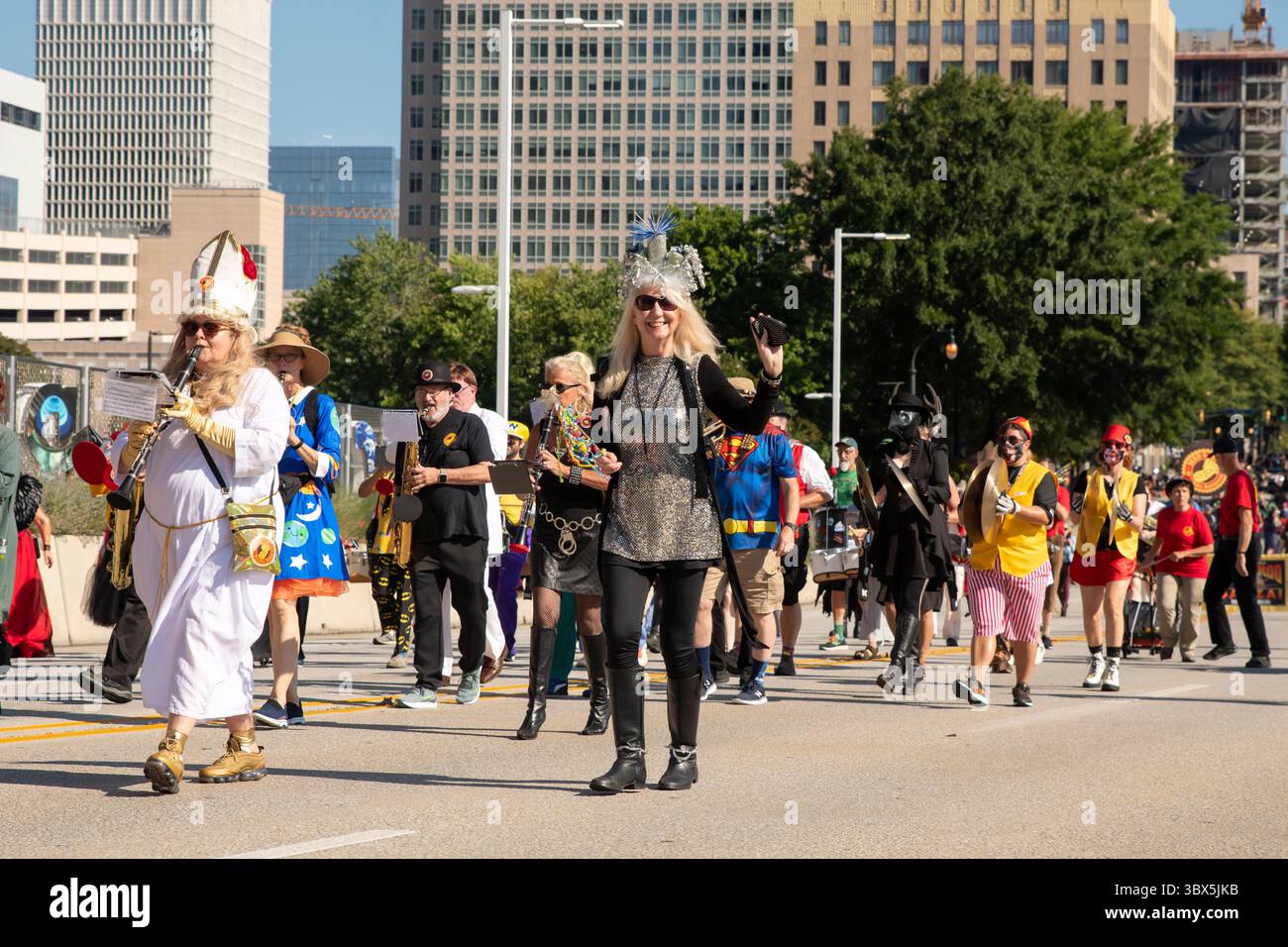 September 4, 2021, Atlanta, Georgia, U.S: Crowds gathered along Atlanta ...