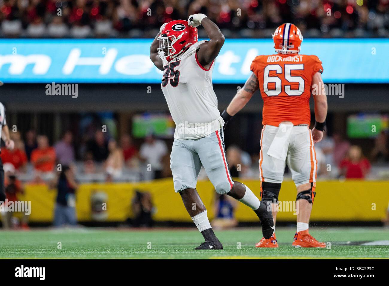 September 4, 2021: Georgia Bulldogs defensive lineman Devonte Wyatt (95 ...