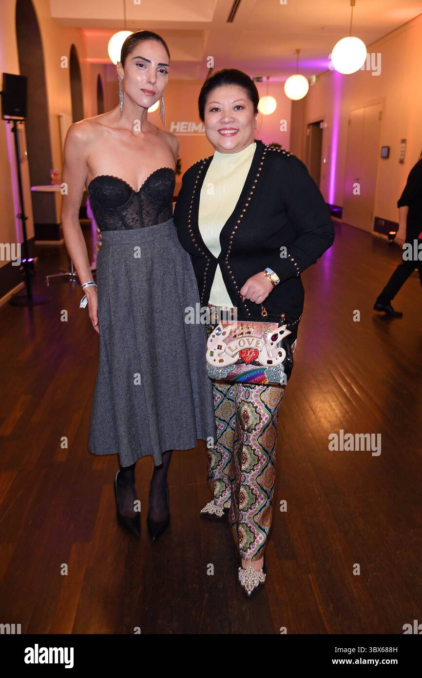 Zoe Helali, Yu Zhang bei PEEMÖLLERS HEIMAT-TALK im Humboldt Carre in ...