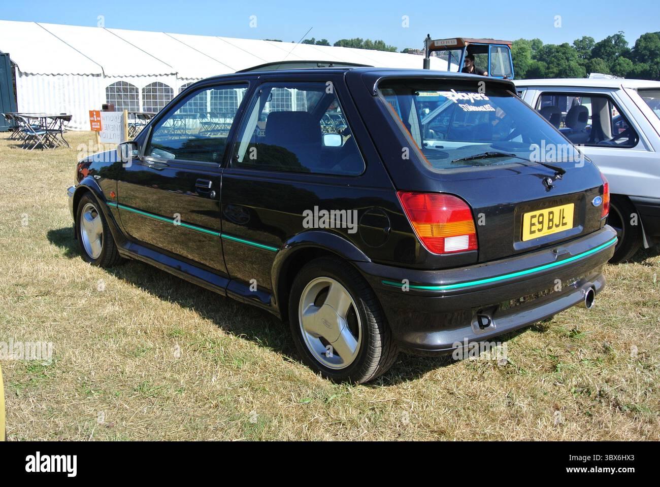 1994 registered vehicle hi-res stock photography and images - Alamy