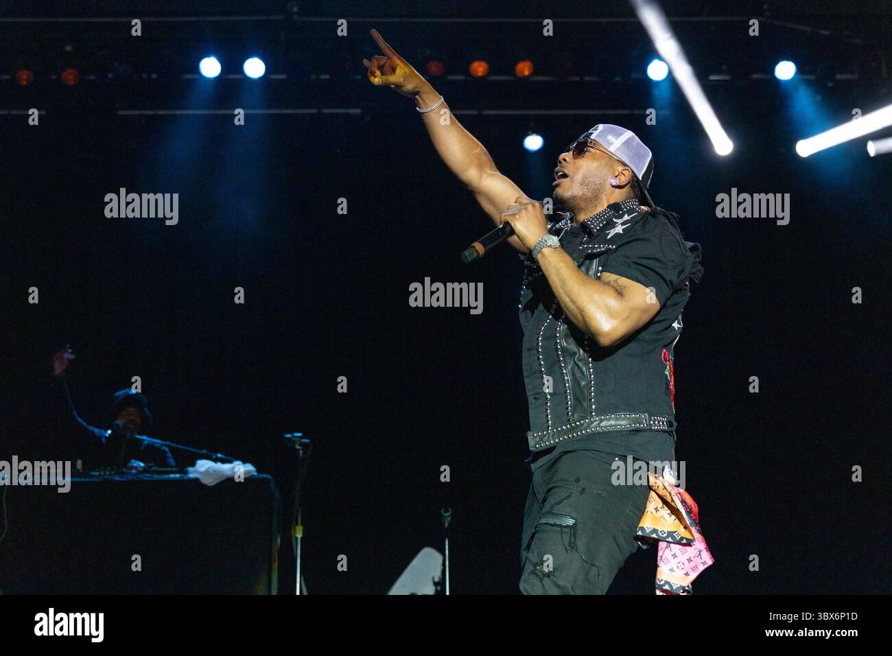 September 10, 2021, Milwaukee, Wisconsin, U.S: Rapper NELLY (CORNELL ...