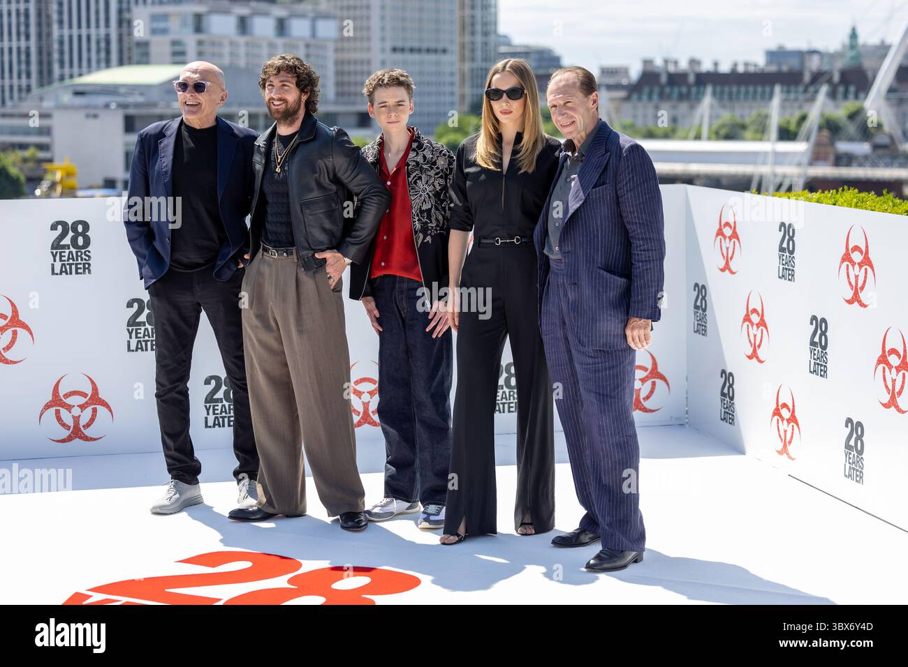 Cast attend 28 Years Later film photocall Featuring: Danny Boyle, Aaron ...