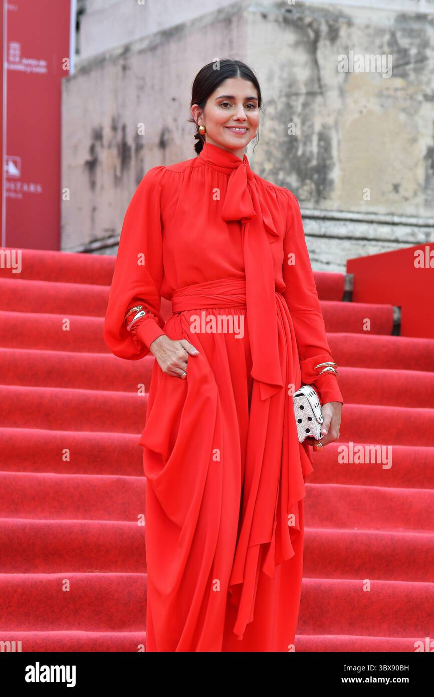Maria de Jaime poses on the red carpet at the Spanish Fashion Awards ...