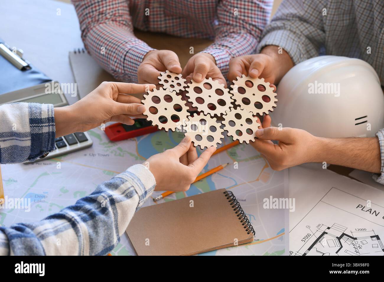 Male female automotive engineers hi-res stock photography and images ...