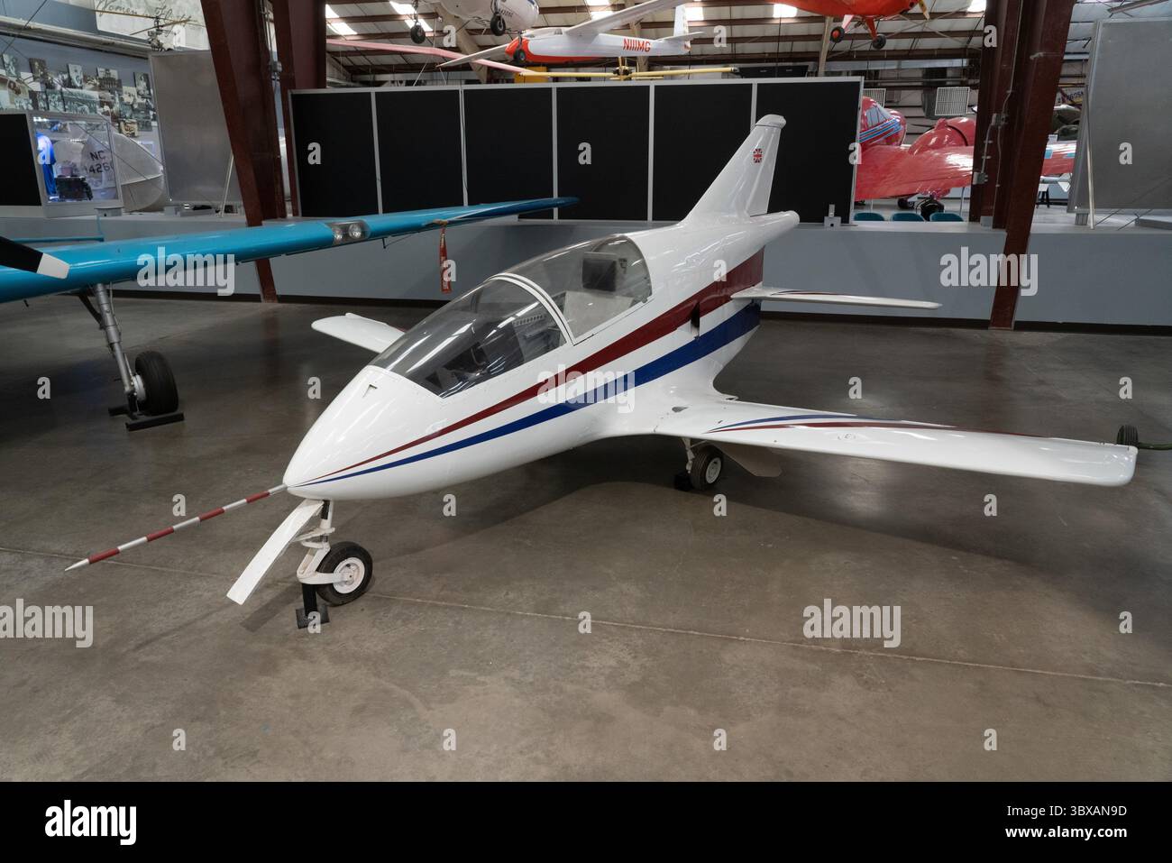 Worlds smallest jet hi-res stock photography and images - Alamy
