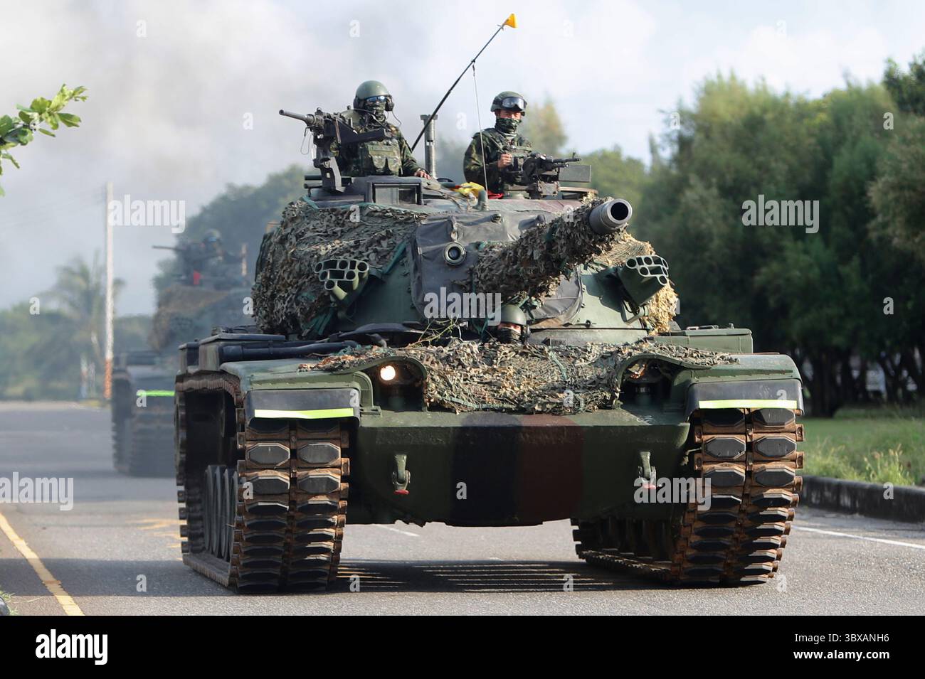 Daniel ceng shou yi taiwanese soldiers hi-res stock photography and ...