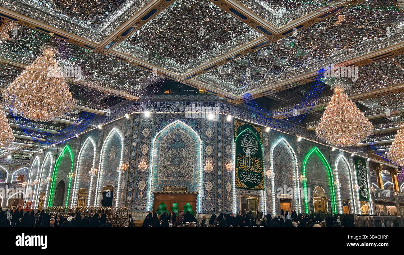 Visitors flock to Karbalas shrine in Iraq, admiring its stunning mirror ...