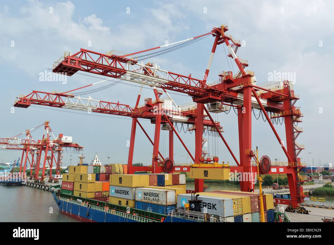 Aerial photo shows the busy container terminal at Yangzhou Port in ...