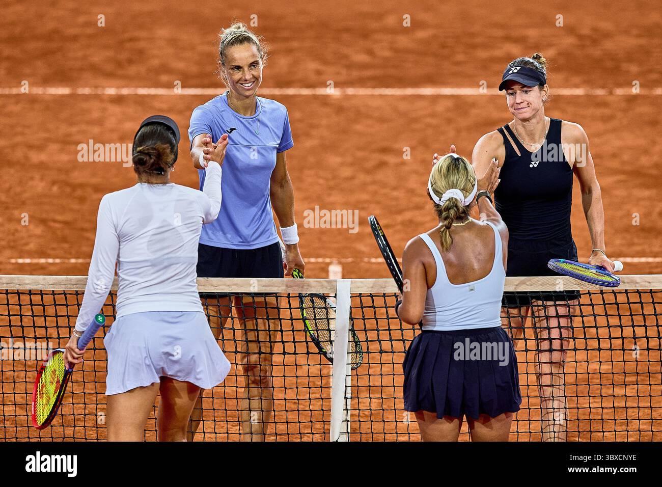 July 17, 2025, Hamburg, Hamburg, Germany: Arantxa Rus of Netherlands, Anna Bondar of Hungary ...