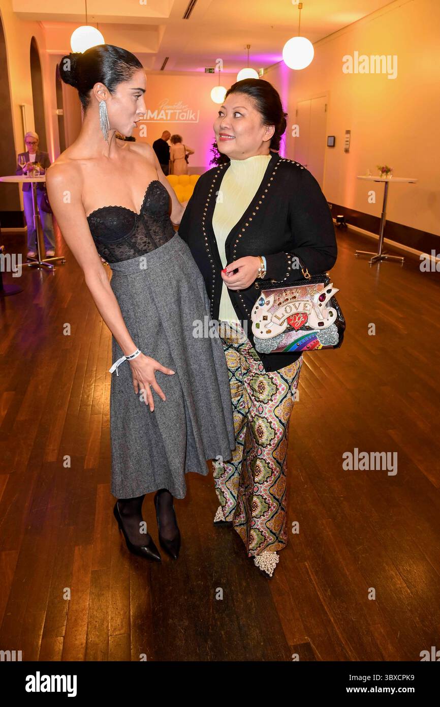 abb Zoe Helali mit Professor Yu Zhang zu Gast bei der Premiere des Kino ...