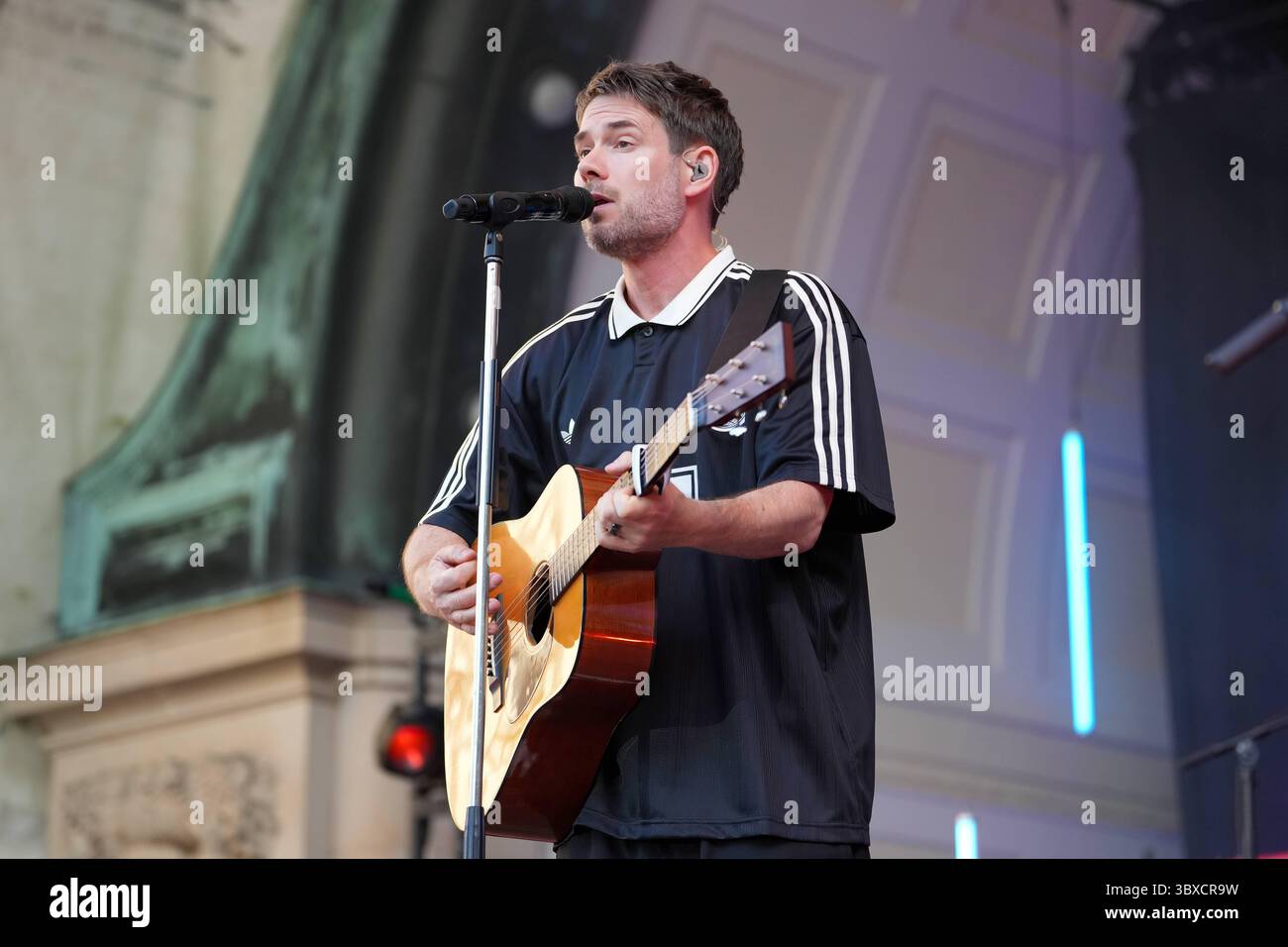 Revolverheld - 20 Jahre Open-Airs. Die deutsche Band Revolverheld ...