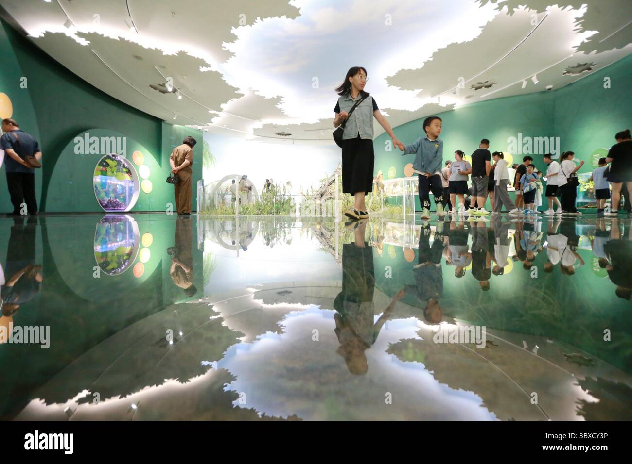 People visit the China Grand Canal Museum in Yangzhou City, east China ...