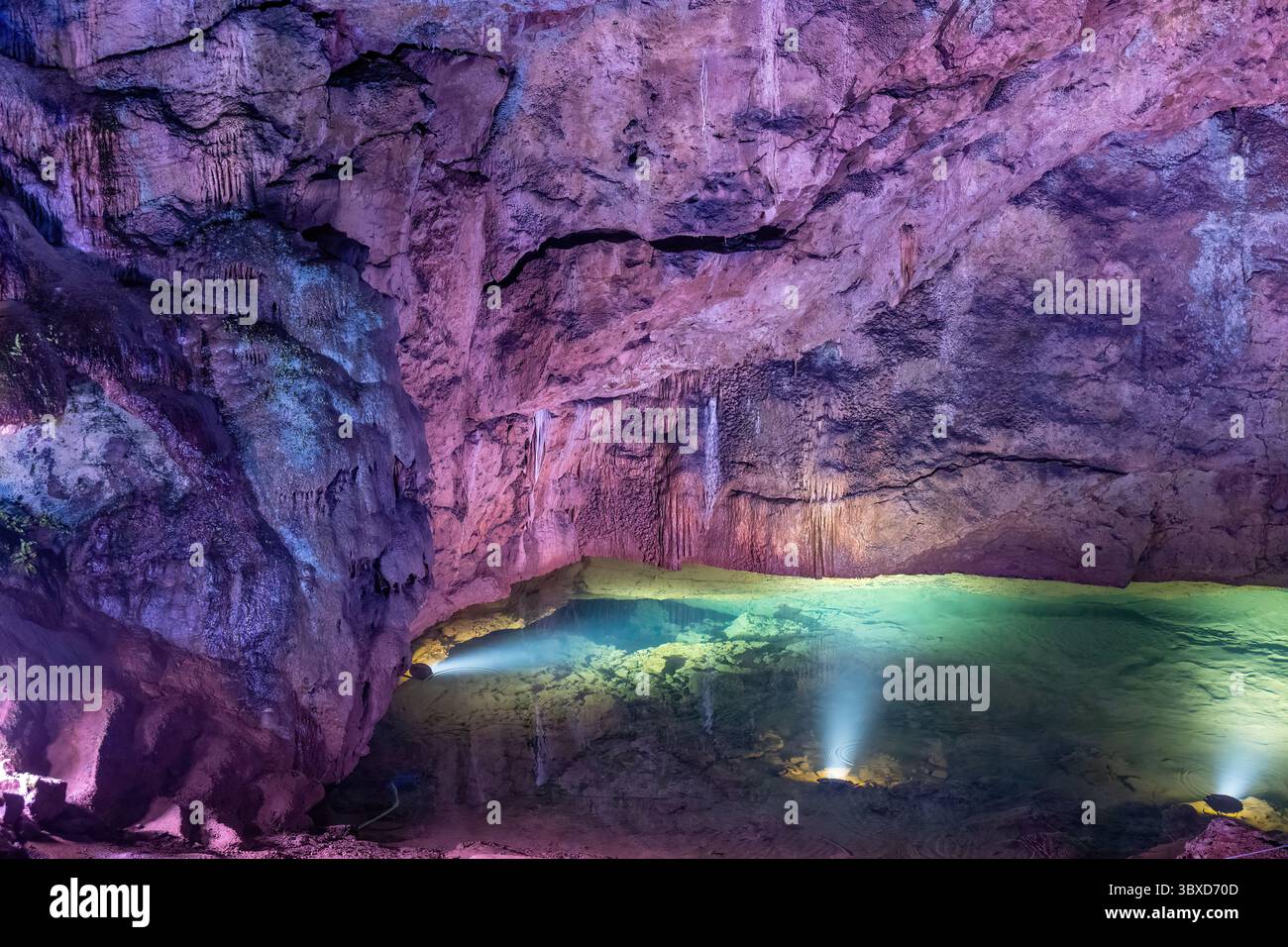 Wookey hole cave hi-res stock photography and images - Alamy