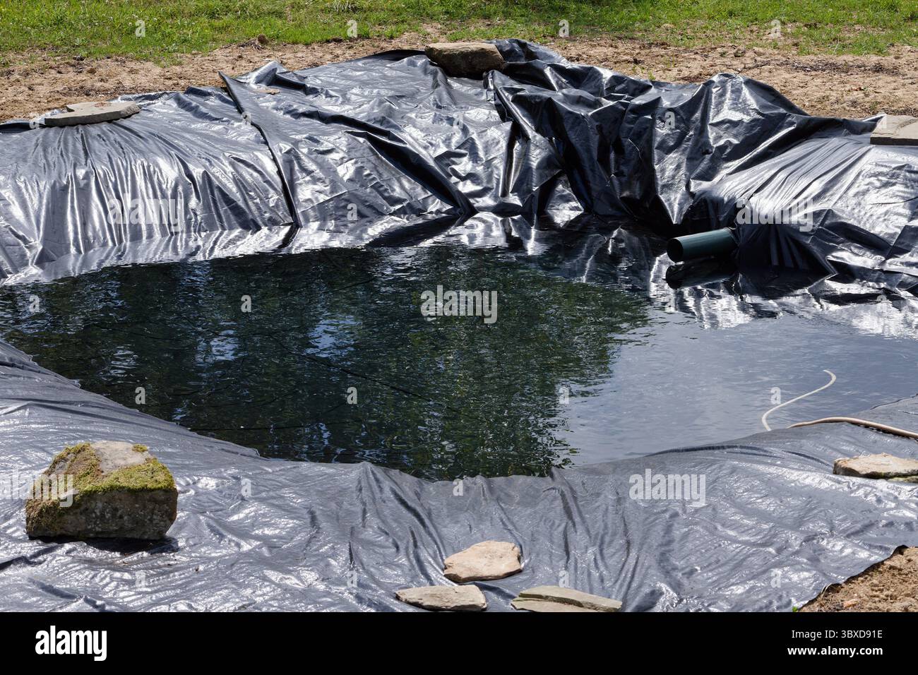 Retention pond feature hi-res stock photography and images - Alamy