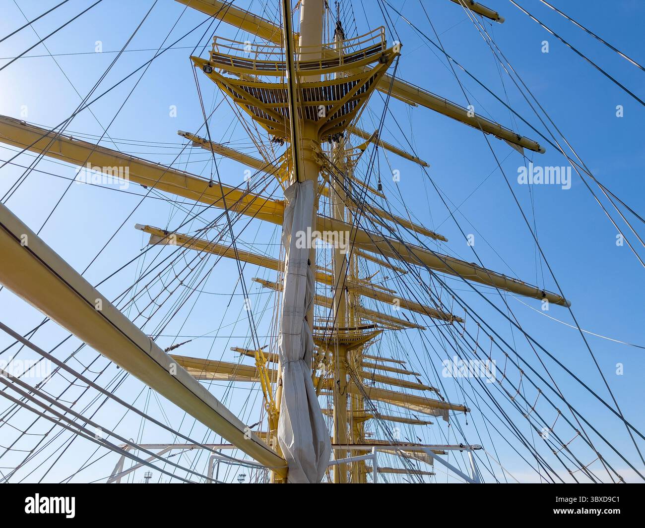 Luxury cruise ship largest hi-res stock photography and images - Alamy