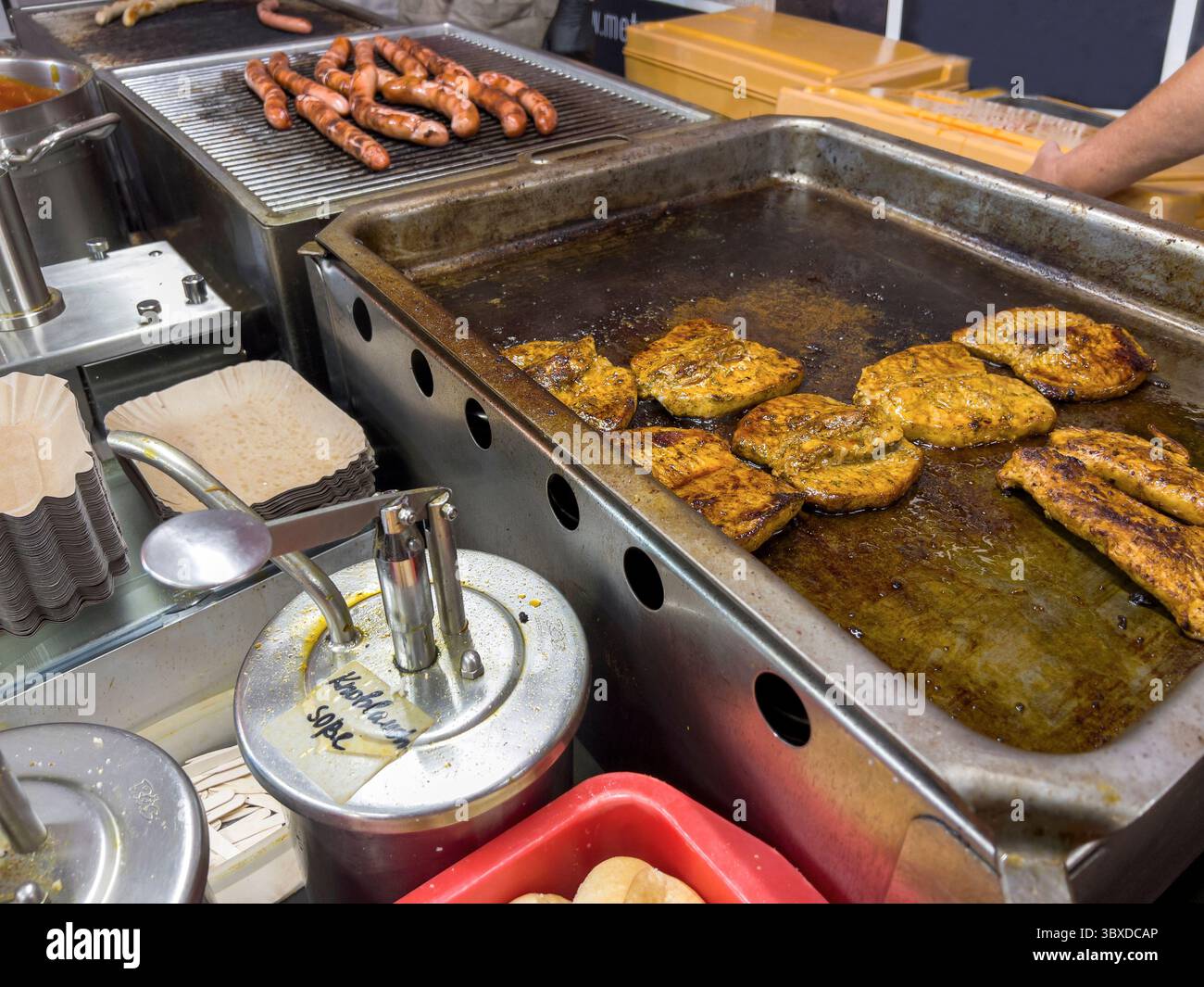 Barbeque chicken sausages steak hi-res stock photography and images - Alamy