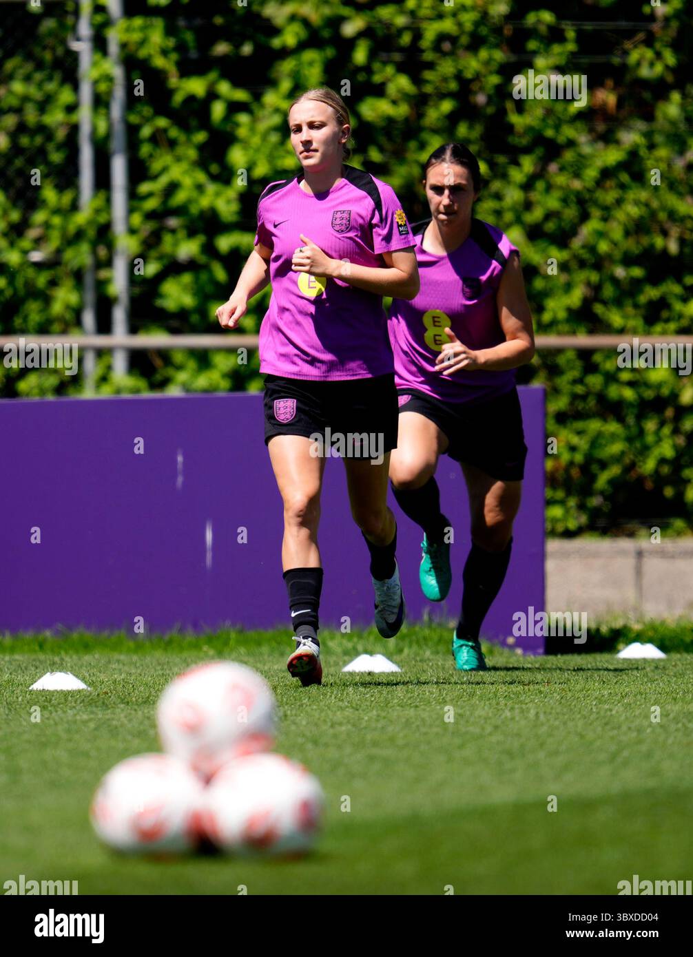 England's Aggie Beever-Jones during a training session at Sportanlage ...