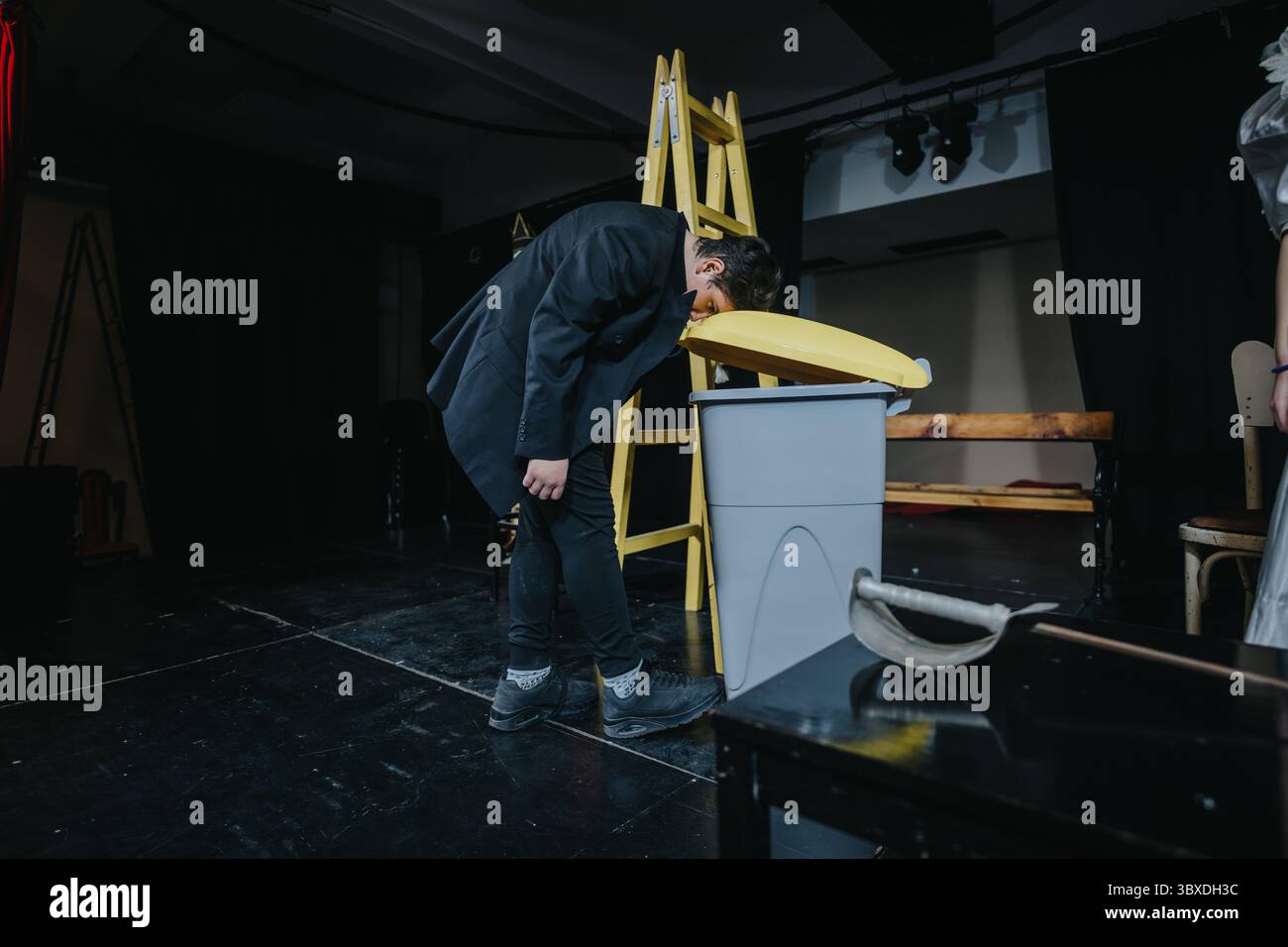 College play theater production hi-res stock photography and images - Alamy