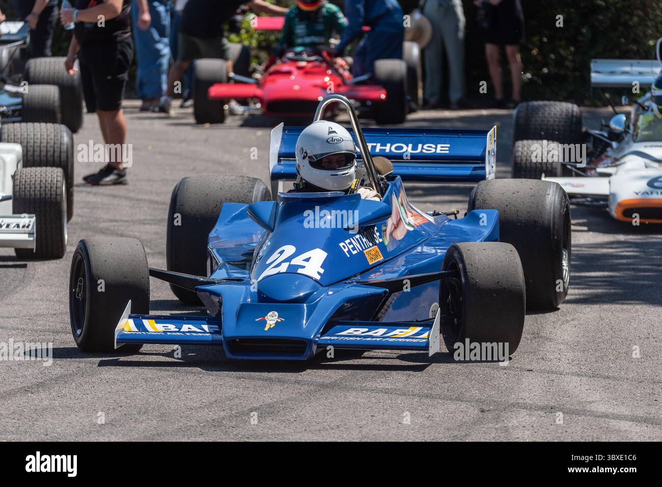 Hesketh 308E Formula 1 racing car before driving up the hillclimb track ...