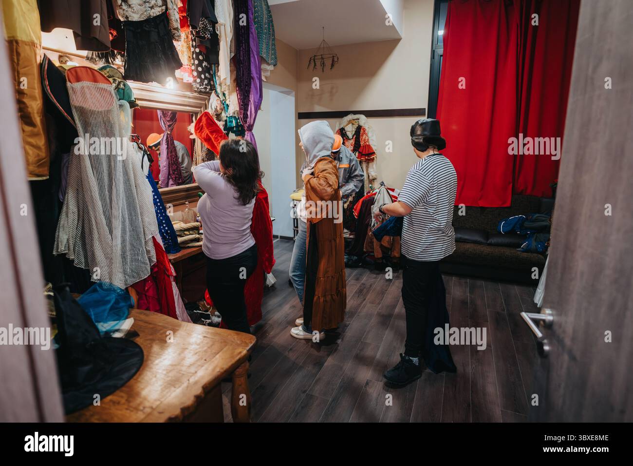 Actors stage theatre costumes room hi-res stock photography and images ...