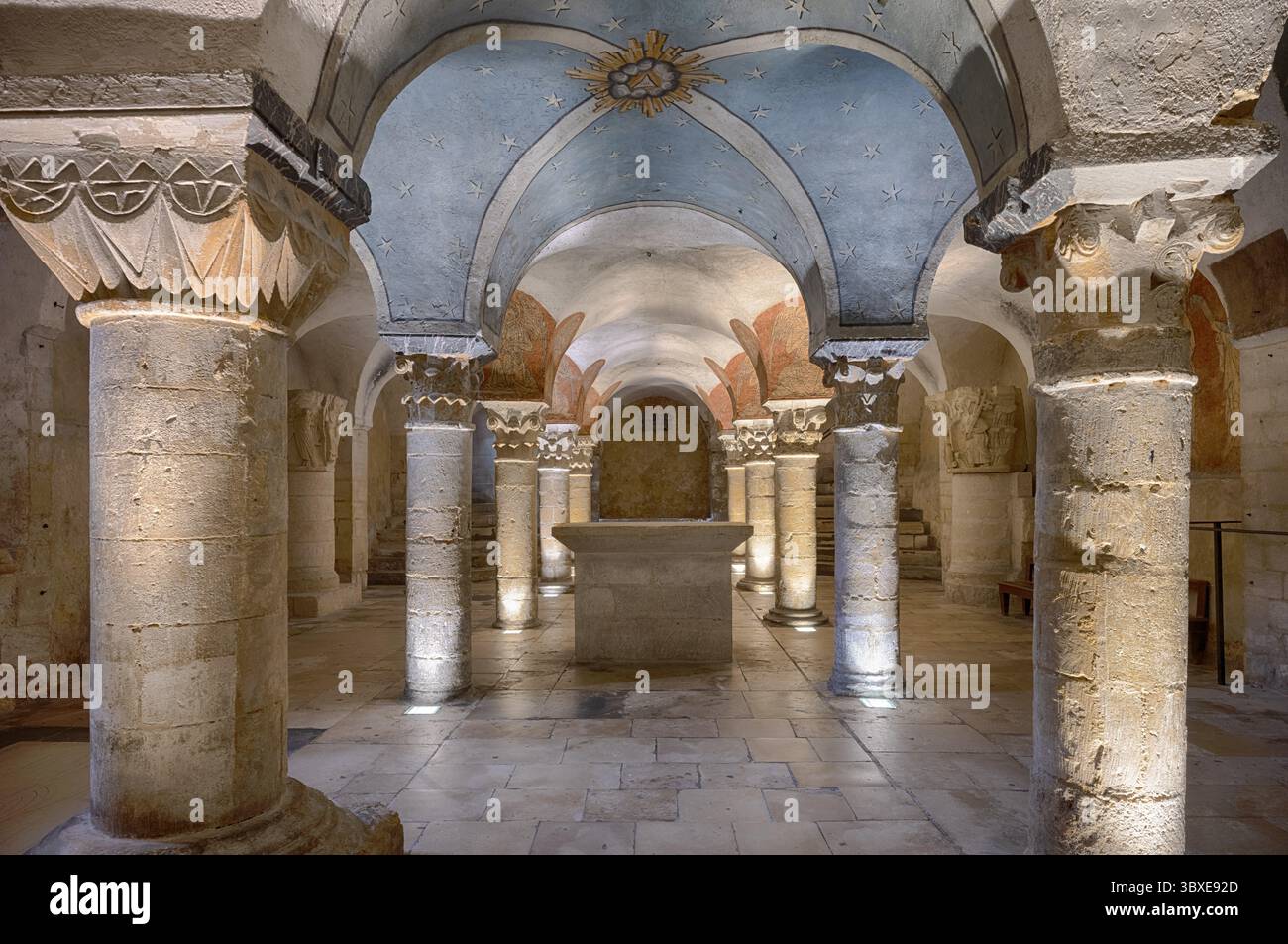 Interior view, ribbed vault, ancient Roman crypt, Cathedrale Notre-Dame de Bayeux, Bayeux ...
