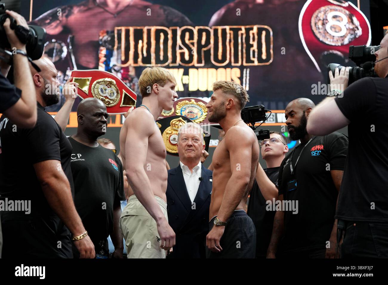 Lewis Edmonson (right) and Daniel Lapin (left) face off during the ...
