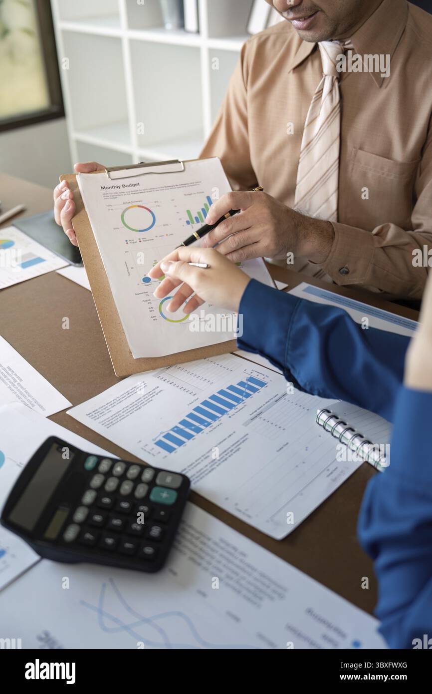 Office env hi-res stock photography and images - Alamy