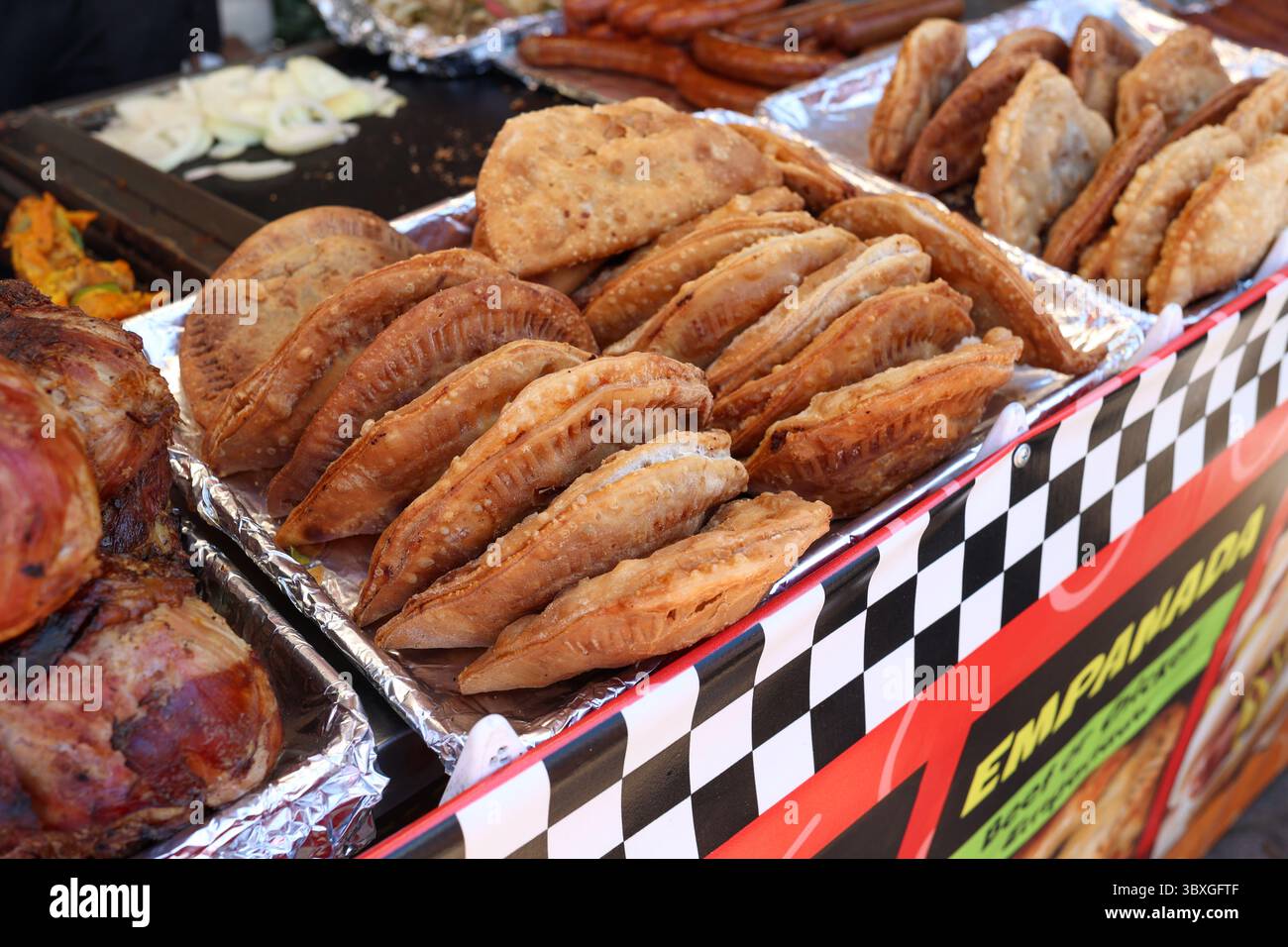 Display mexican food stall hi-res stock photography and images - Alamy
