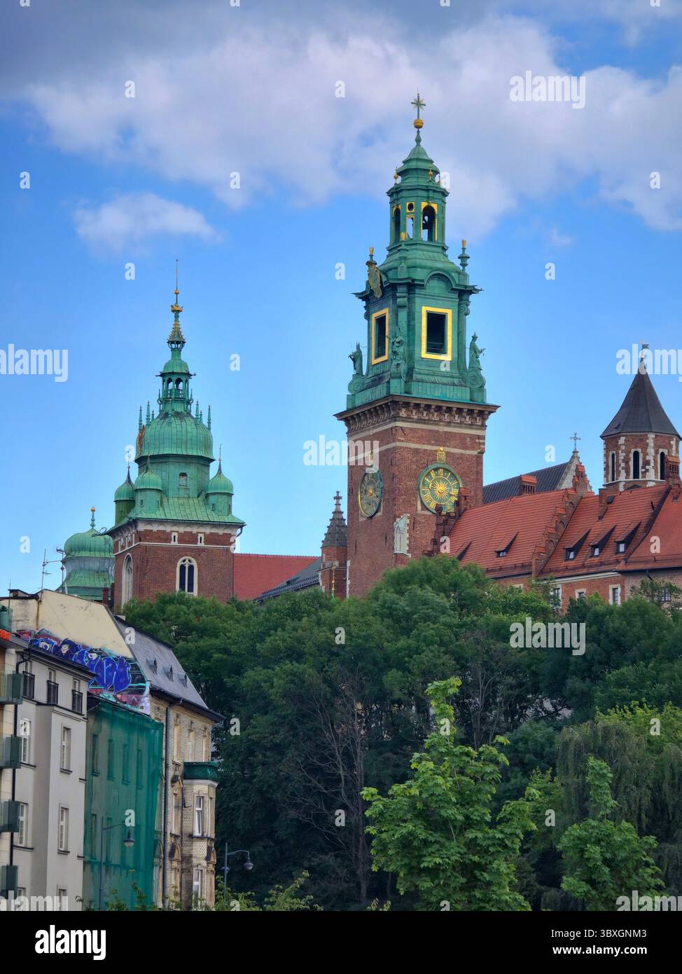 Royal wawel castle krakow smartphone stock photos and images - Alamy
