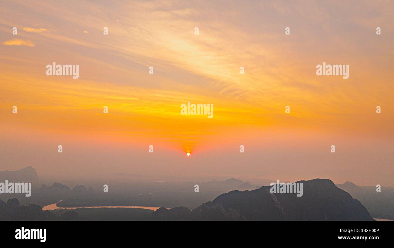 Aerial hyper lapse heart island hi-res stock photography and images - Alamy