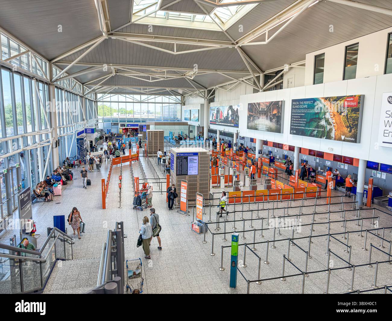 Jet2 holidays logo hi-res stock photography and images - Alamy