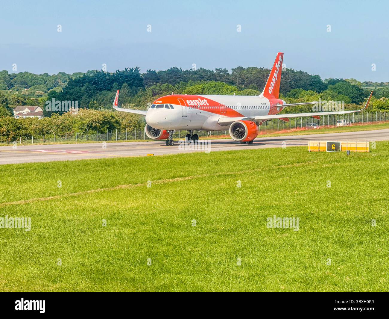 Jet2 holidays logo hi-res stock photography and images - Alamy