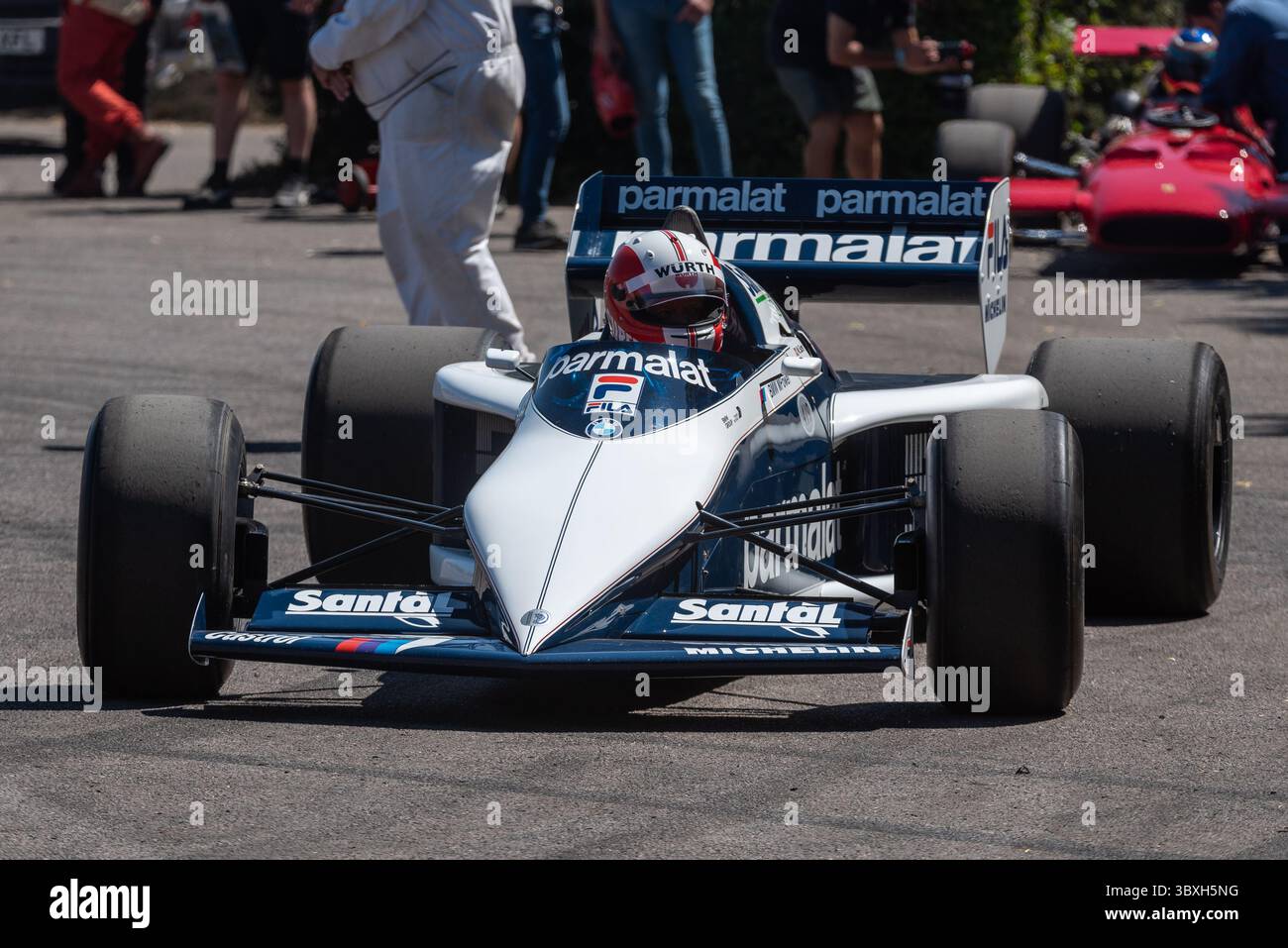 Brabham BT52 Formula 1 racing car before driving up the hillclimb track ...