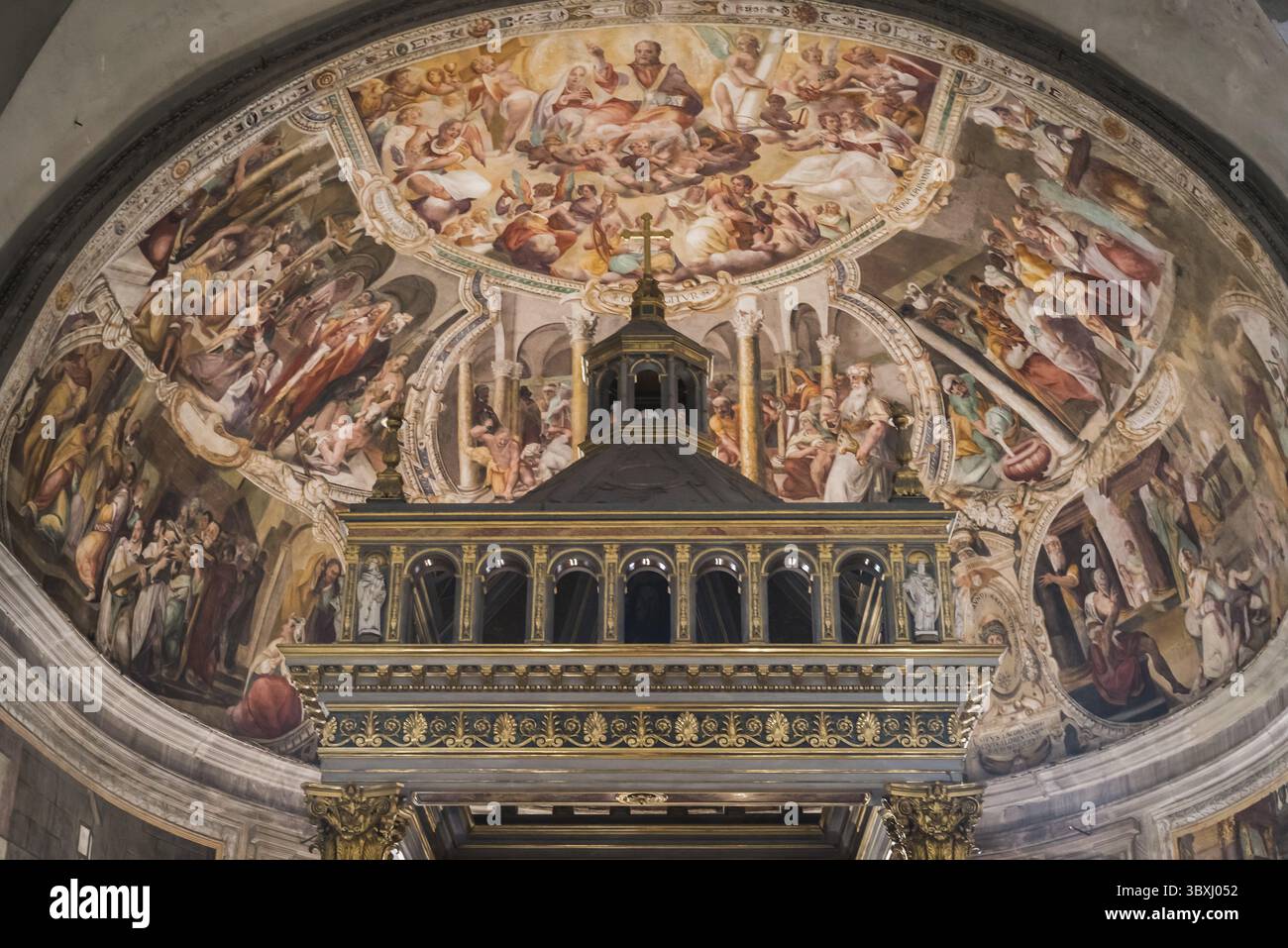 Royal dome inside a Roman church in Rome Italy Stock Photo - Alamy